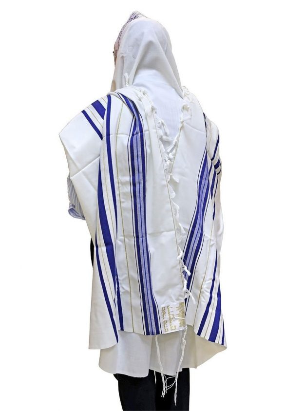 Everything You Need To Know About the Tallit | Judaica Webstore Blog